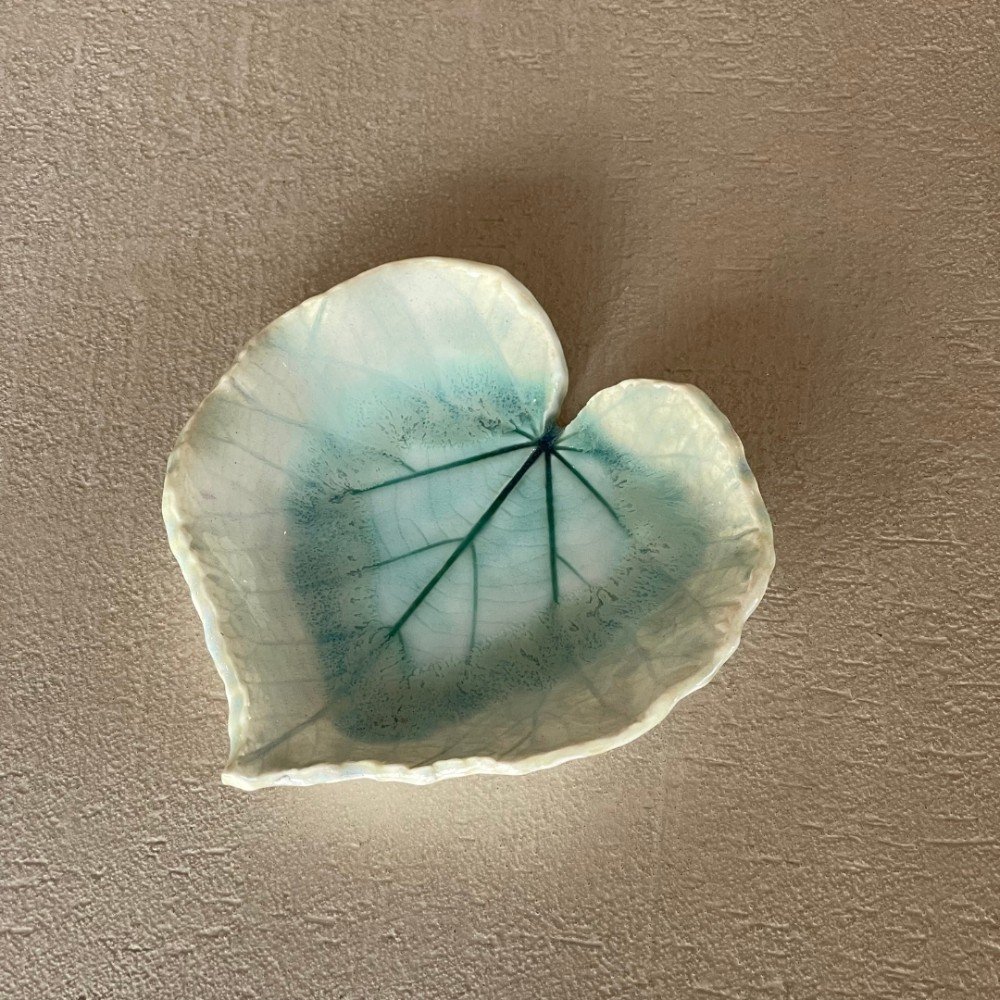 pYckd | Ceramic Leaf Plate