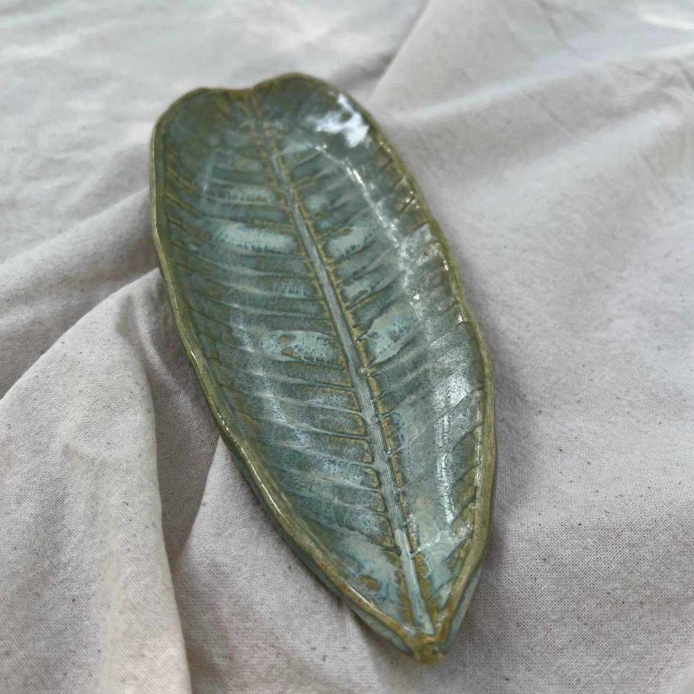 pYckd | Ceramic Leaf Tray