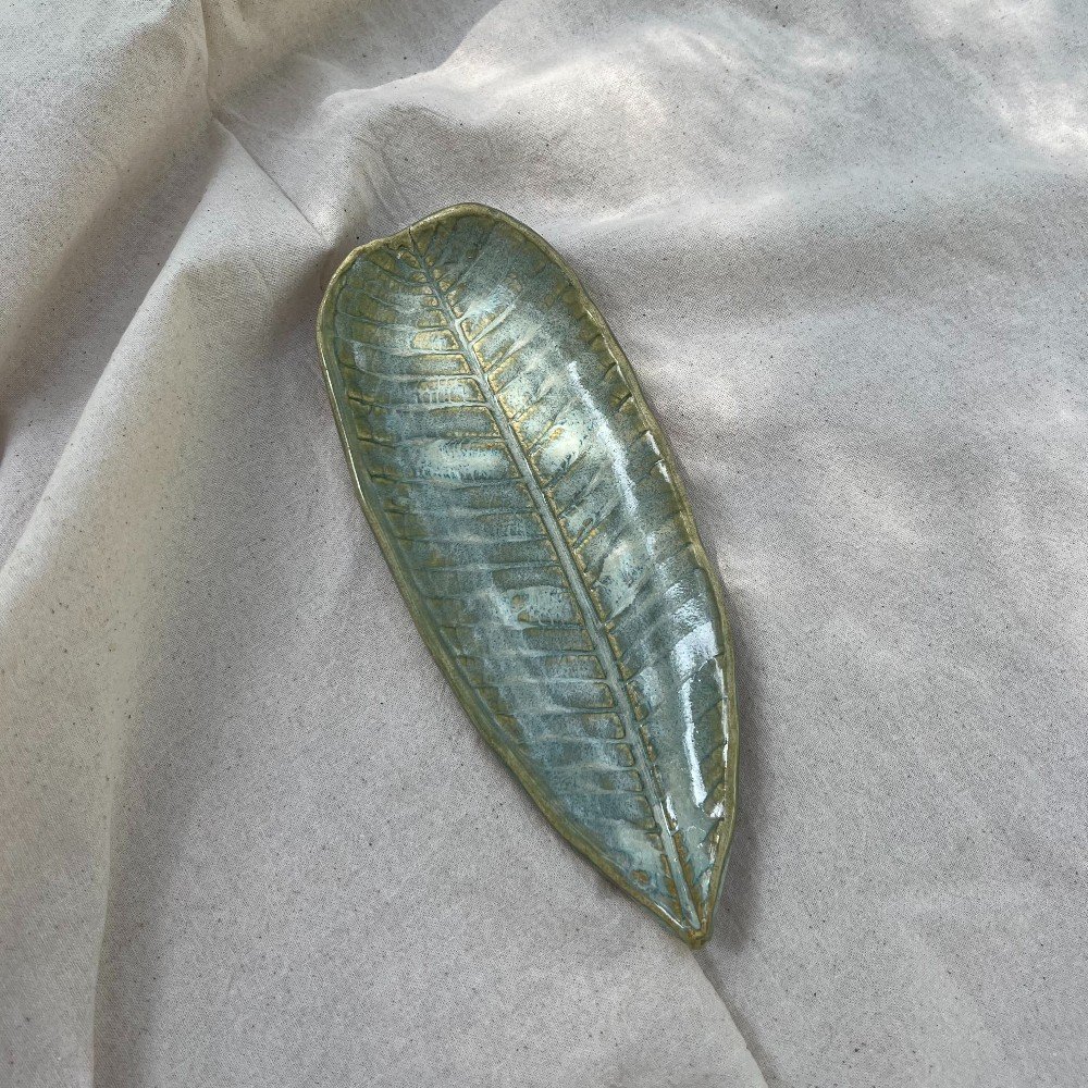 pYckd | Ceramic Leaf Tray